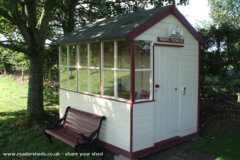 Kats Halt (signal box)., Cabin/Summerhouse, owned by Sheddie karen ...