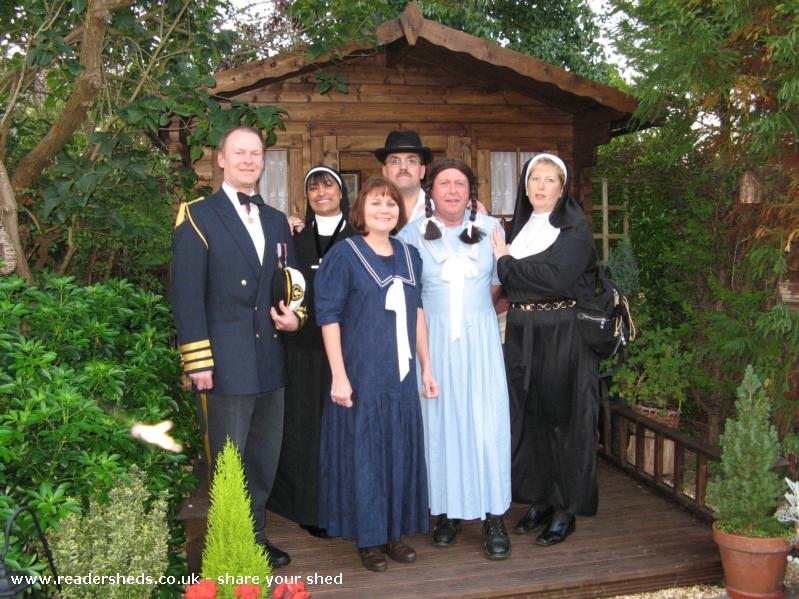 The Suffolk Ski Lodge, Cabin/Summerhouse, Suffolk owned by Sheddie ...