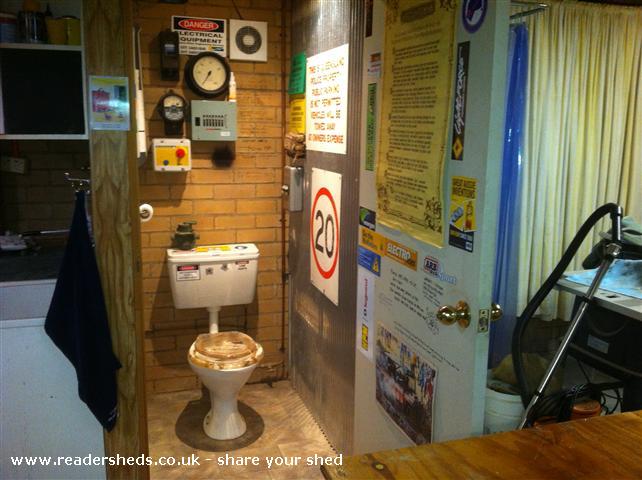 Banjo Bar, Unexpected/Unique, #International owned by Sheddie Bruce | # ...