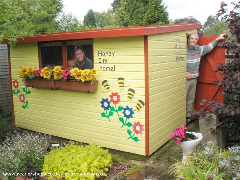Fantasy shed for eccentrics, Unexpected/Unique, West Sussex owned by ...