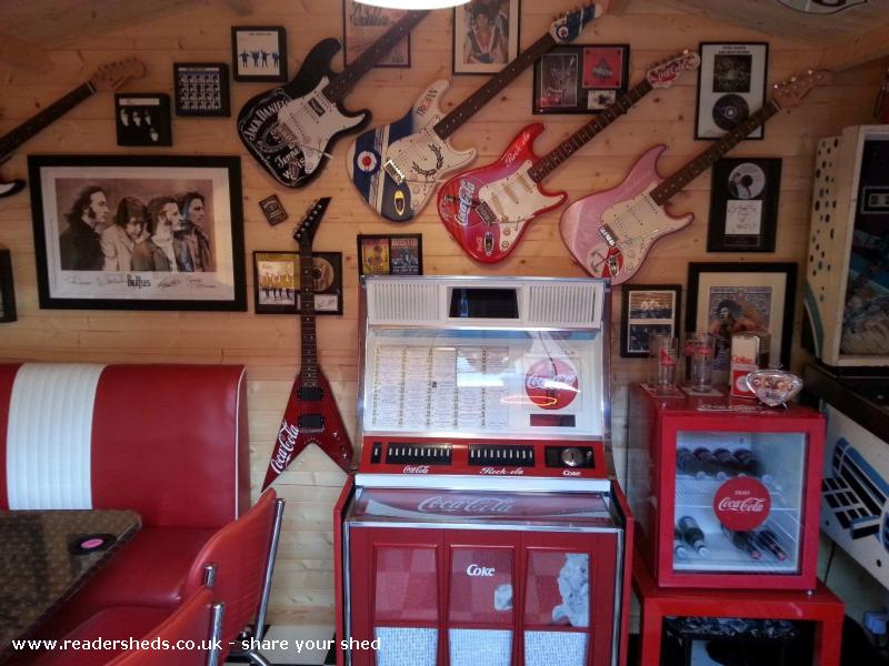 robs diner, Cabin/Summerhouse, Southampton owned by Sheddie robert ...