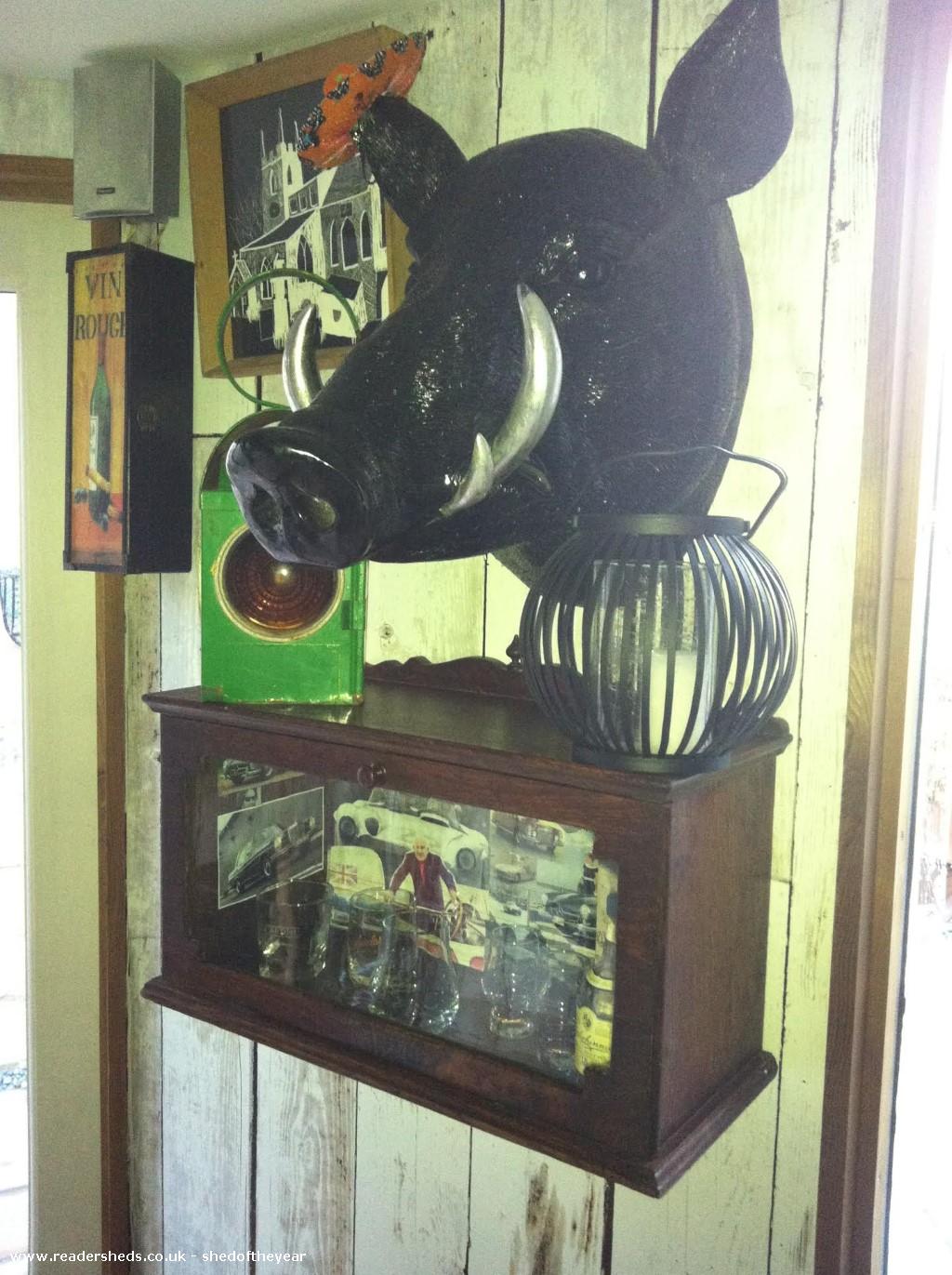 Winchester, Cabin/Summerhouse, West Yorkshire owned by Sheddie Nigel ...