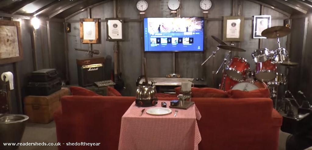 Colin Furze Underground Bunker shed, Unexpected/Unique, Lincolnshire owned by Sheddie colin ...