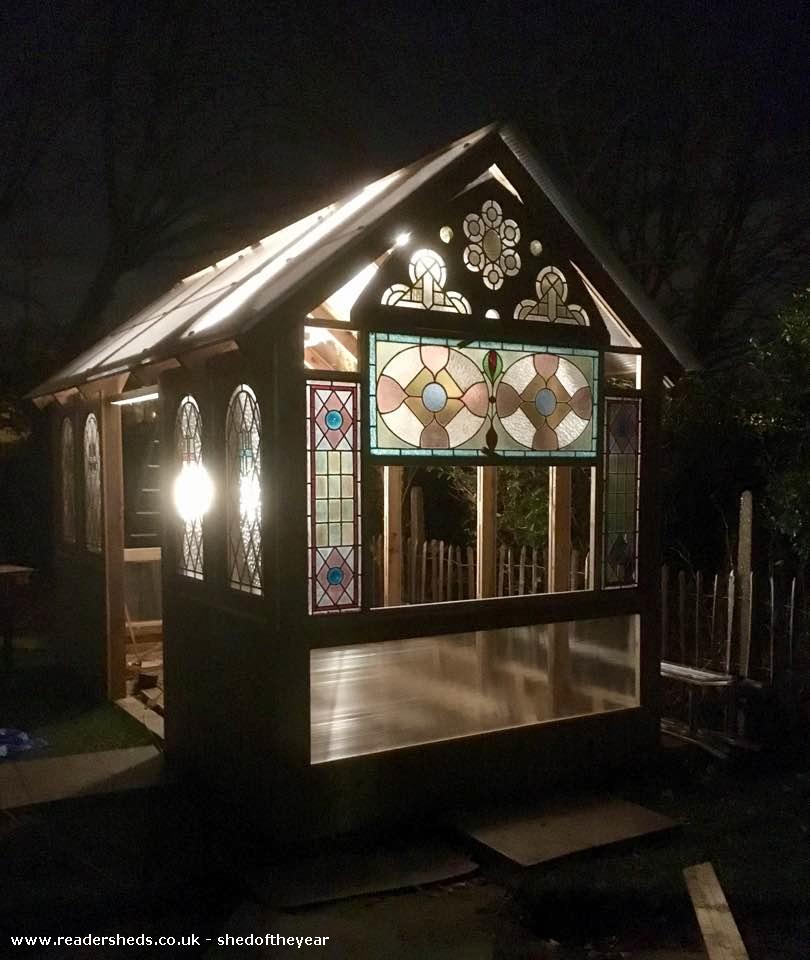 Great Glass Propagator , Cabin/Summerhouse, City of London owned by ...
