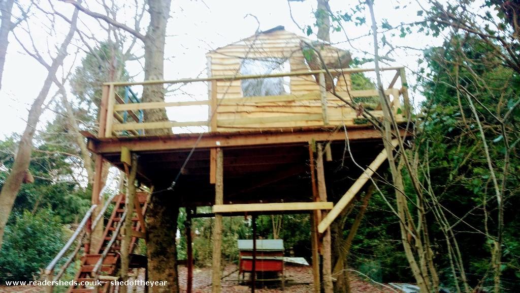 Zipline treehouse shed , Unexpected/Unique, East Sussex owned by ...