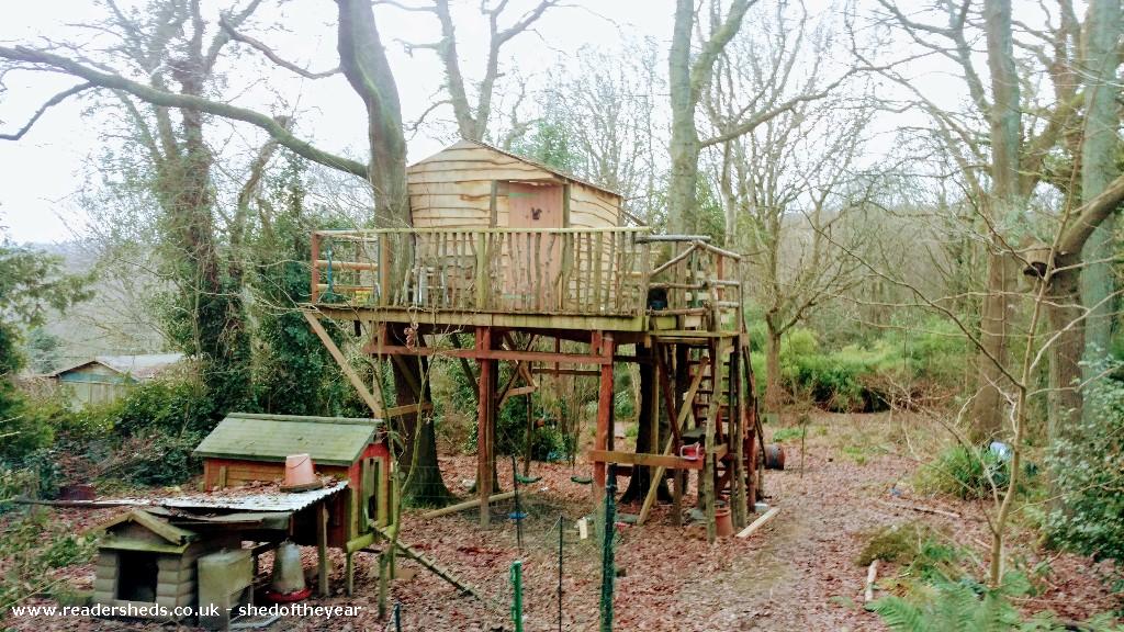 Zipline treehouse shed , Unexpected/Unique, East Sussex owned by ...