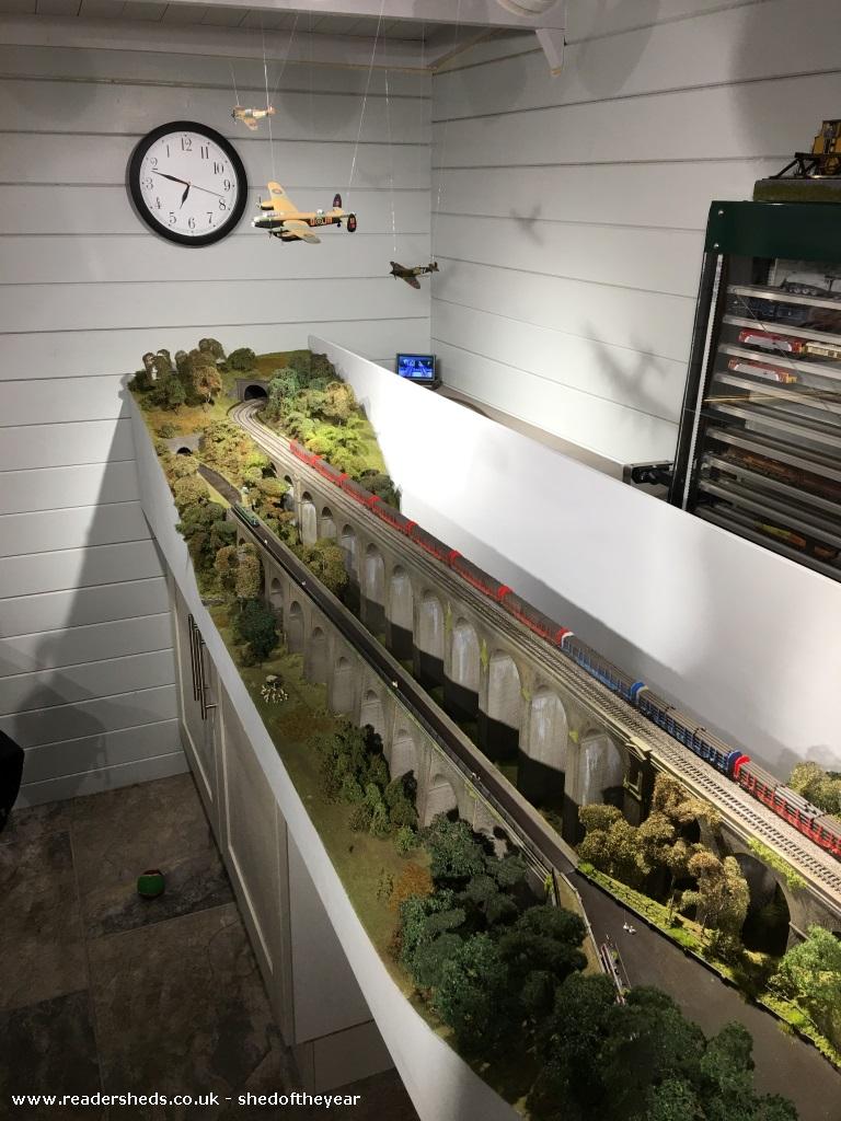 The Engine Shed, Cabin/Summerhouse, Cambridgeshire owned by Sheddie ...