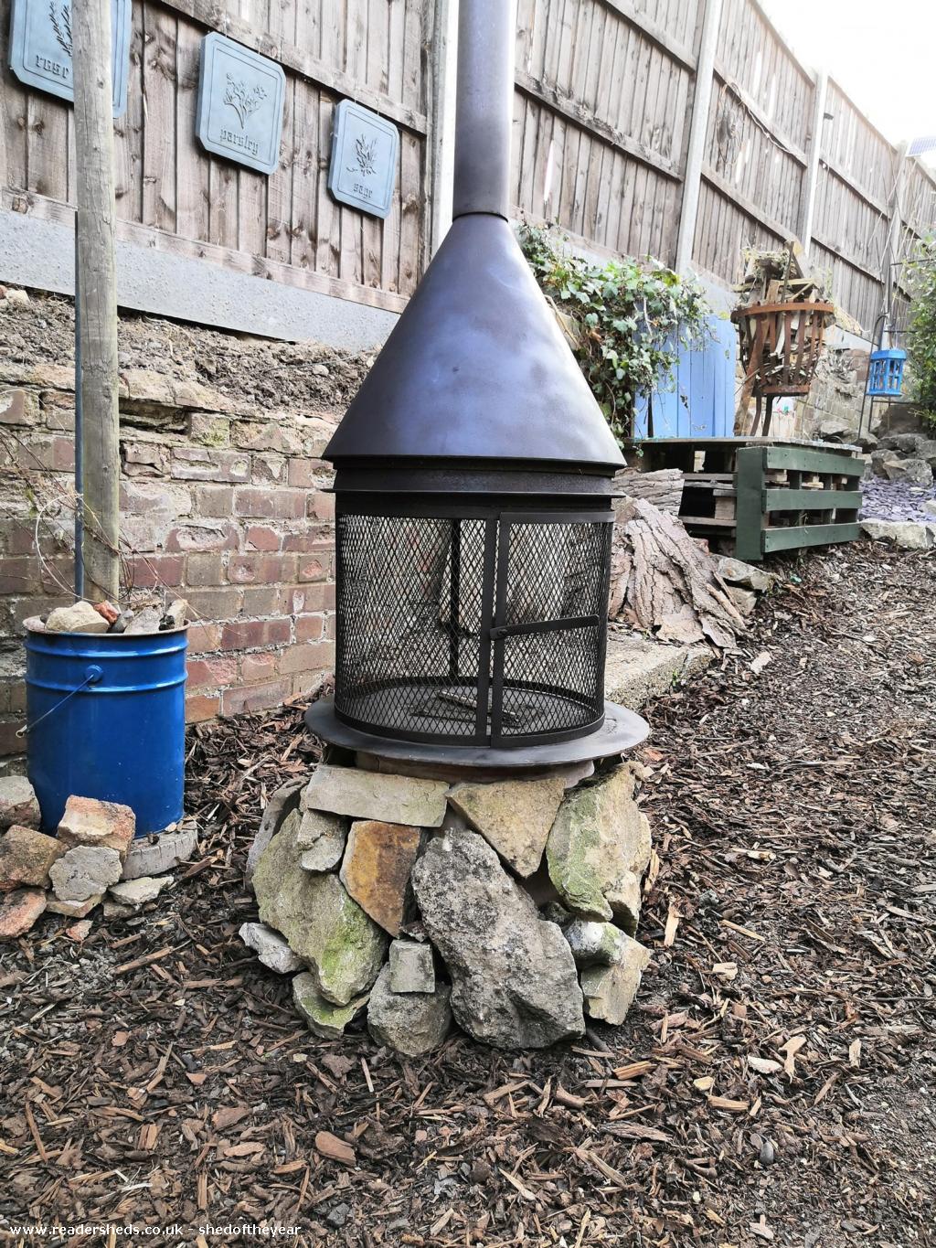 Budget Pallet Hobbit House, Budget, Kent owned by Sheddie Julie Twydell ...