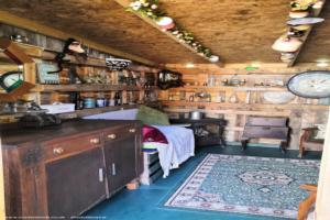 Budget Pallet Hobbit House, Budget, Kent owned by Sheddie Julie Twydell ...