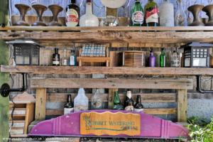 Budget Pallet Hobbit House, Budget, Kent owned by Sheddie Julie Twydell ...