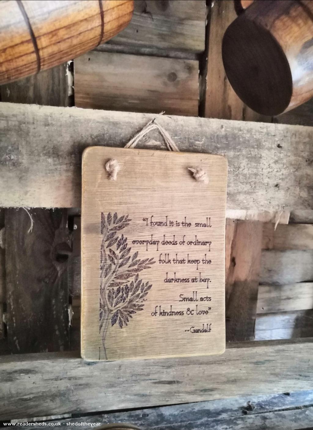 Budget Pallet Hobbit House, Budget, Kent owned by Sheddie Julie Twydell ...