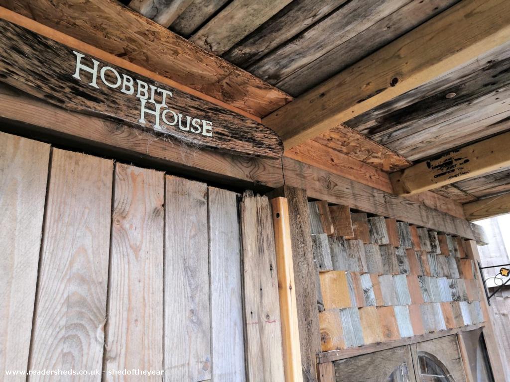 Budget Pallet Hobbit House, Budget, Kent owned by Sheddie Julie Twydell ...