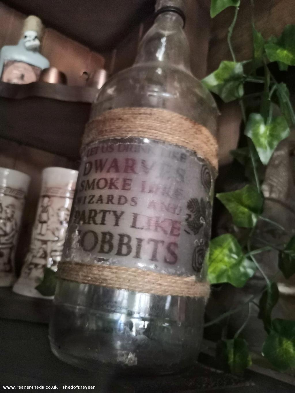 Budget Pallet Hobbit House, Budget, Kent owned by Sheddie Julie Twydell ...