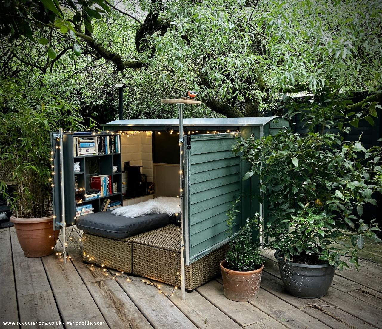 The Book Nook, Unexpected/Unique, Greater London owned by Sheddie ...