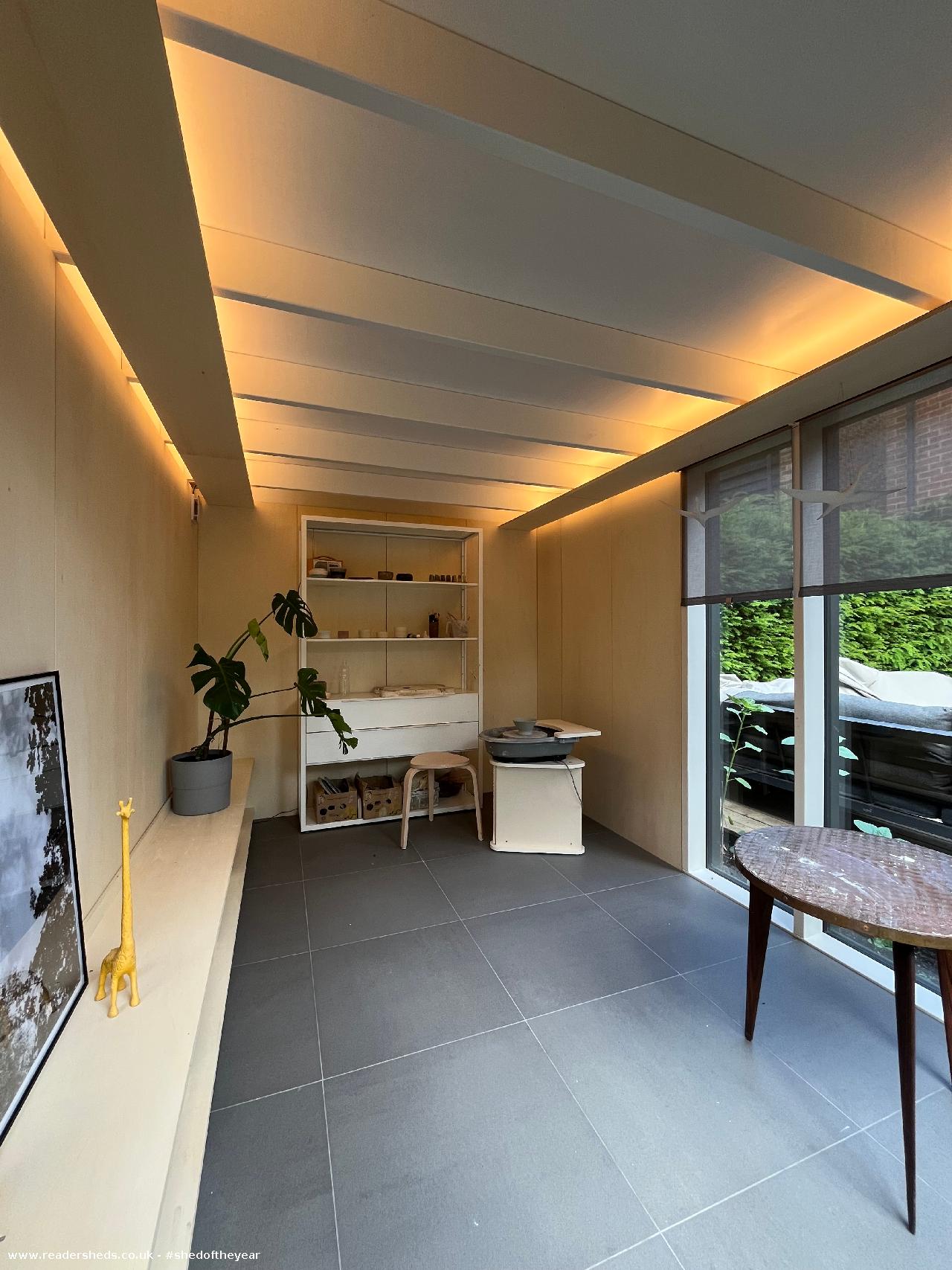 Pottery Shed, Workshop/Studio, Buckinghamshire owned by Sheddie Paul ...